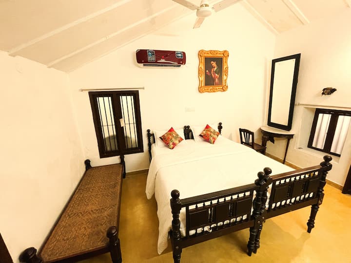 Deluxe Room At Villa Mon Chéri - 폰디체리