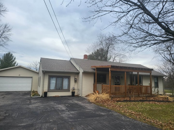 Cozy Home Away From Home - Lima, OH