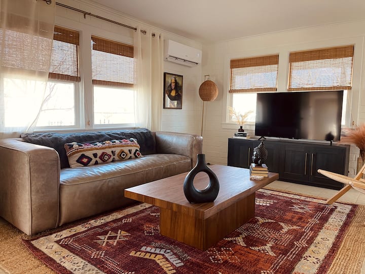 The Little Button House - Yucca Valley, CA