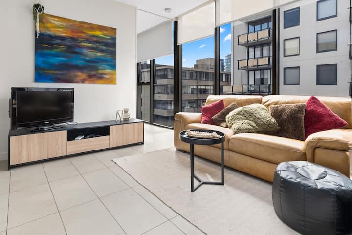 Stylish Melbourne Escape - 1 Bdrm| Gym | Air-con - Melbourne
