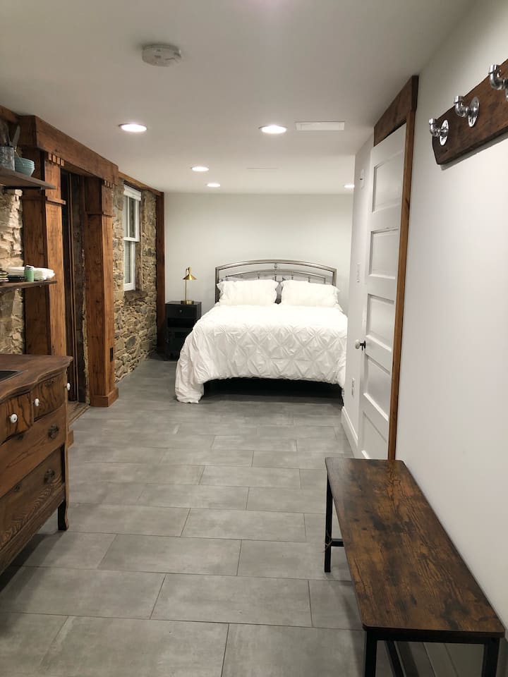Private Entrance In Historic Harpers Ferry Home. - Harpers Ferry, WV