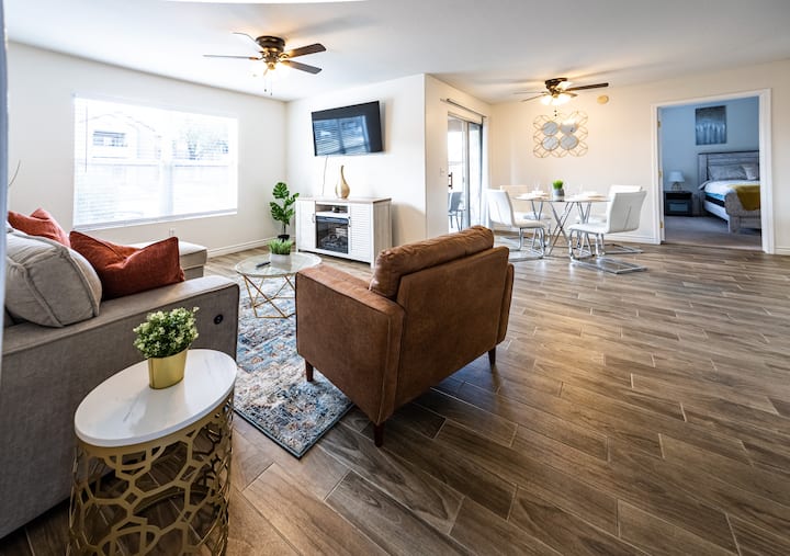 Pet-friendly 2br/2ba Long Stay Ready - Henderson, NV