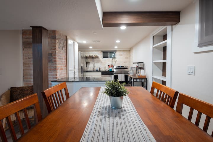 Slc Bungalow — Cozy, Renovated Home Near Mountains - Utah