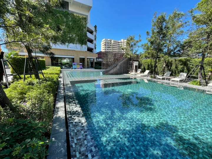 New Penthouse 30th Floor Seaview 120sqm. @ Veranda - Pattaya City