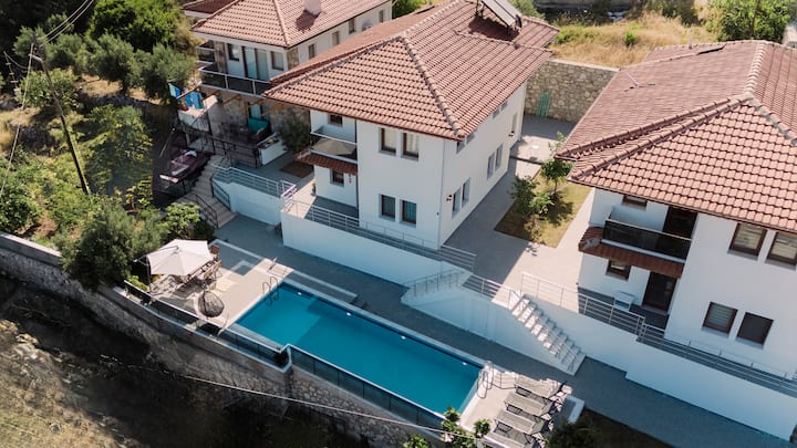 Deniz Manzaralı - Havuzlu Villa - Bozburun