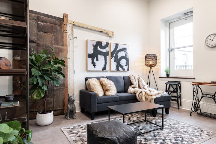 Juno Lofts: Memories Of Gastown - Saint Marys