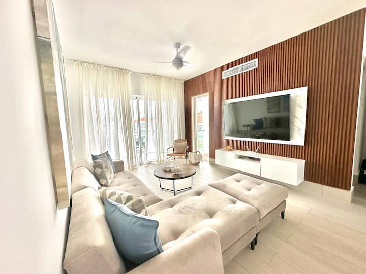 Condo By The Beach/ Electric Included - Caribe