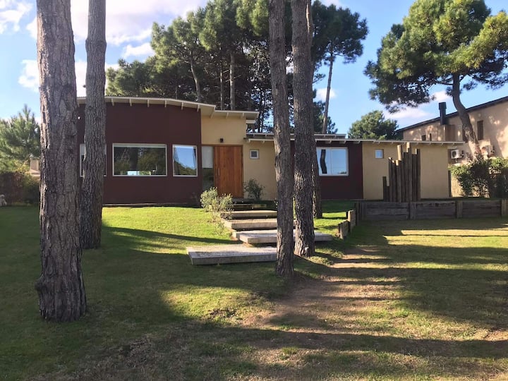 Acogedora Casa Barrio Nayades - Pinamar