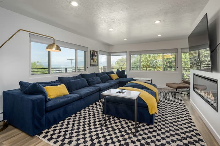 City Views & Hot Tub In Renovated 3br/2ba Escape - Salt Lake City, UT