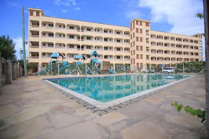 3 Bedroom Apartment, Nyali Mombasa With Pool & Gym - Mombasa