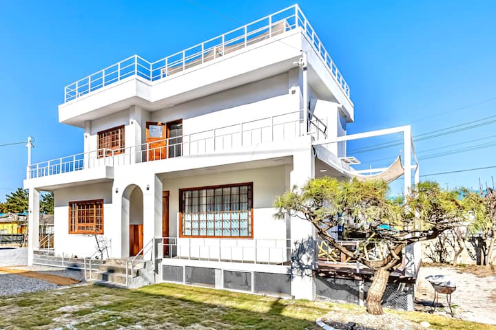 Gangneung-si House Vacation Rentals - Gangwon Province, South Korea ...