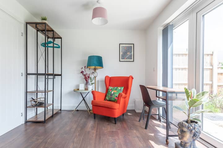 Private Double Bedroom Centre Self Check In - Manchester