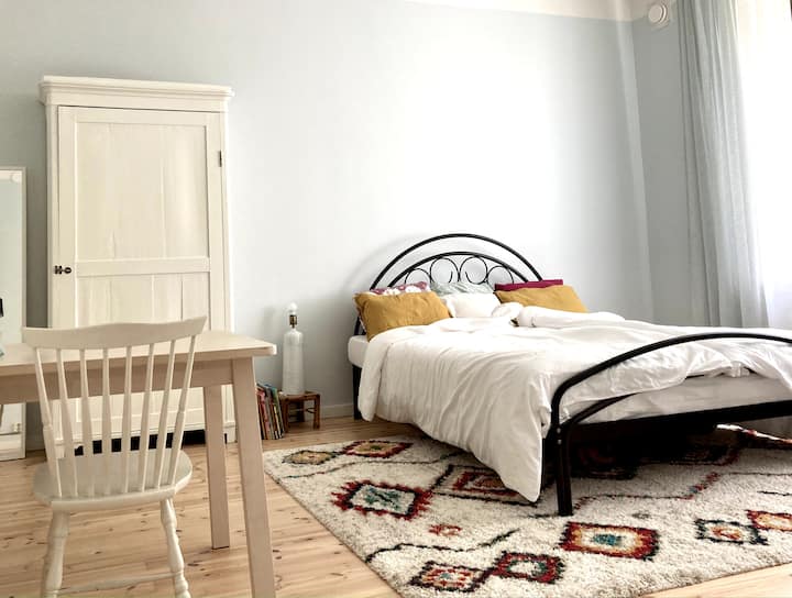 Family Friendly, 2 Bedrooms - Helsinki