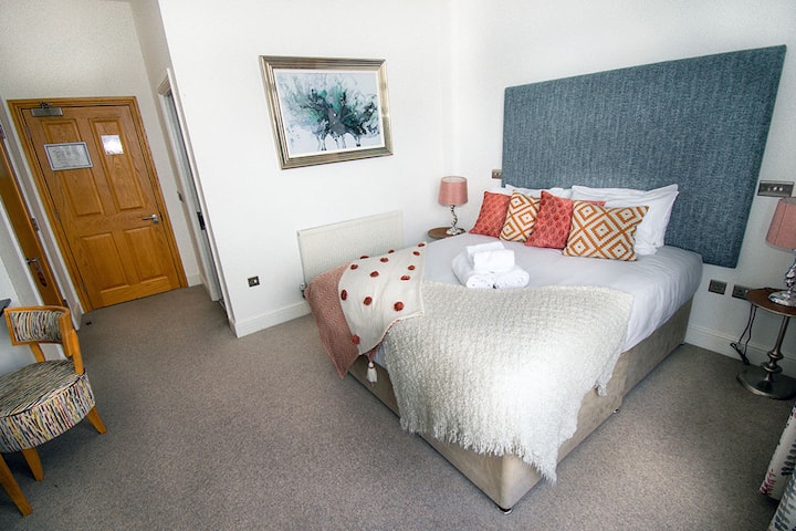 Spectacular Sea View - Double Room - Cardiff
