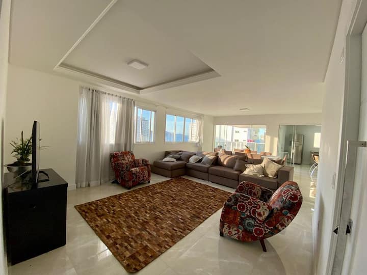 Amplo Apartamento Com 4 Suítes! - Porto Belo