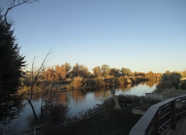 Private River Front Property - Casper, WY