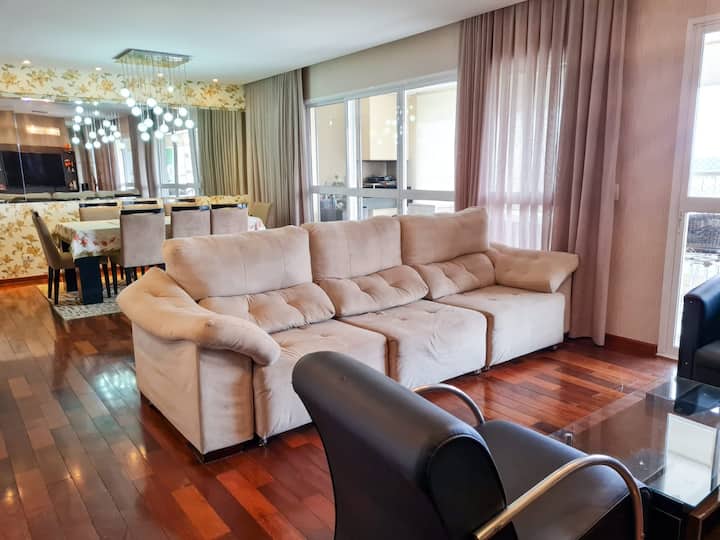 Vista Para O Banhado, Prox Johnson, 03 Suites - São José dos Campos