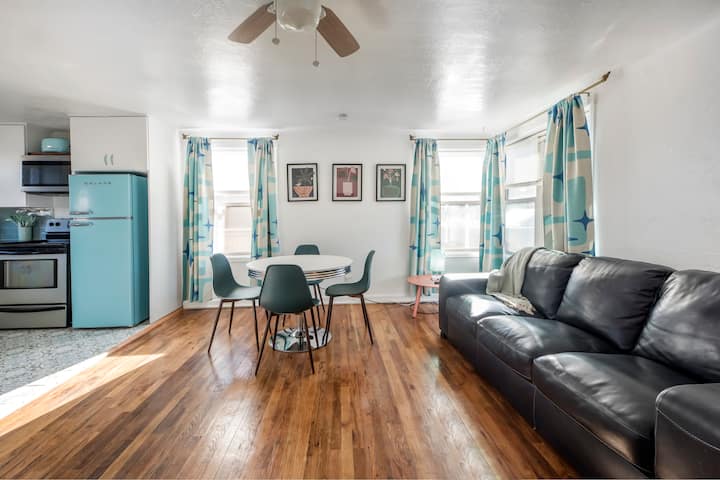 Dog-friendly Classic Cottage - Denver, CO