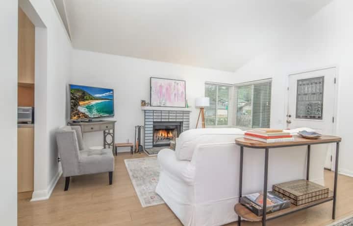 Lovely Single Story On The Park! - Mission Viejo, CA