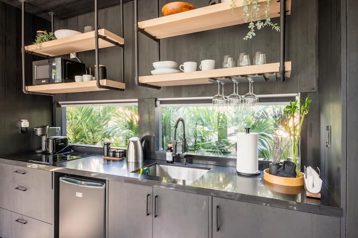 *New Stunning Minimalist Tiny Home In The City! - Miami
