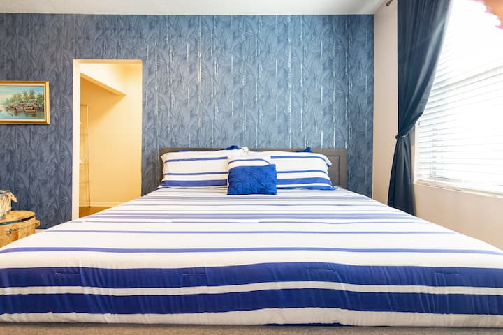 Free Parking Minutes From Beach & Wynwood - Miami, FL