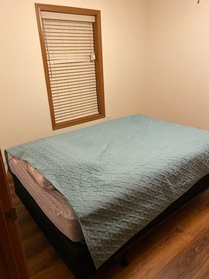 Bedroom Where The Magic Happens. - Waukegan, IL