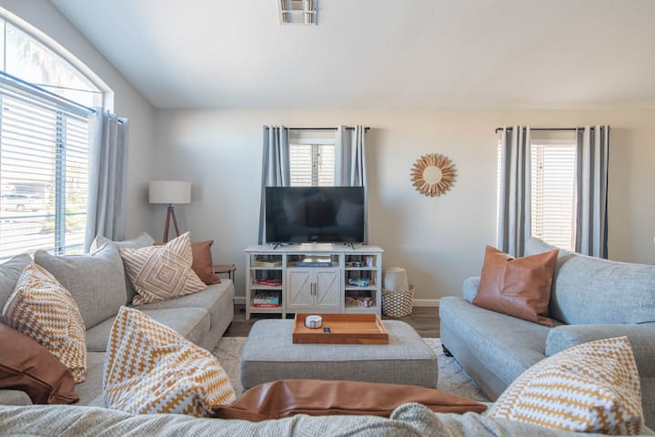 Private Pool|4br|desirable Location!pet Friendly - Sun City, AZ