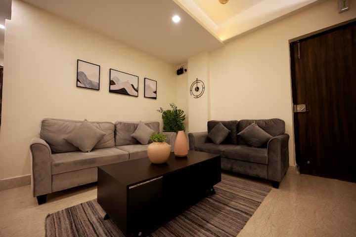 3 Bhk Apt, Cosy, Lake Sidesuites, Gariahat, Amri - Kolkata (Calcutta)