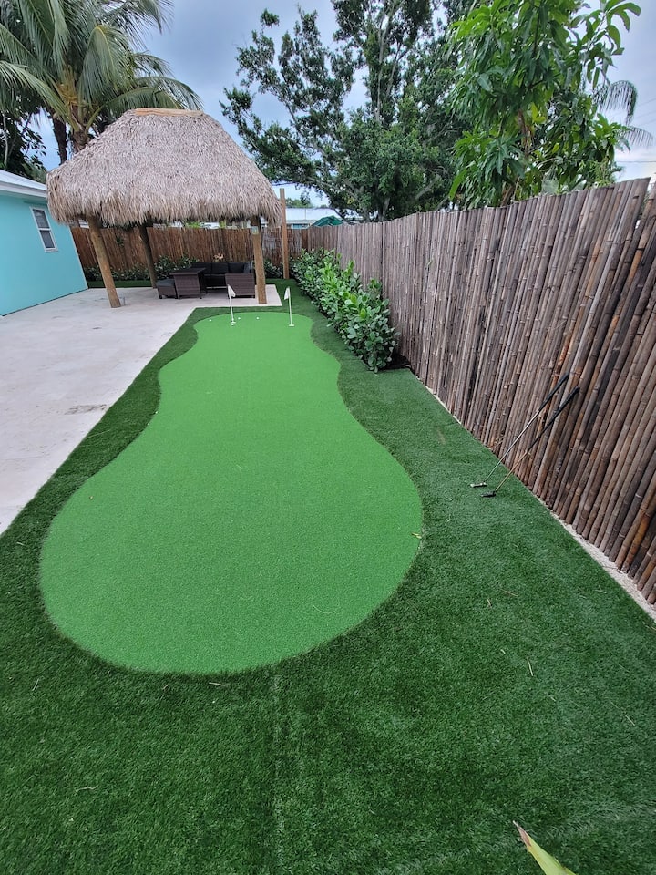 Kickback Enjoy Fresh Unit W/put-put, Pool & Tikis! - Jupiter, FL