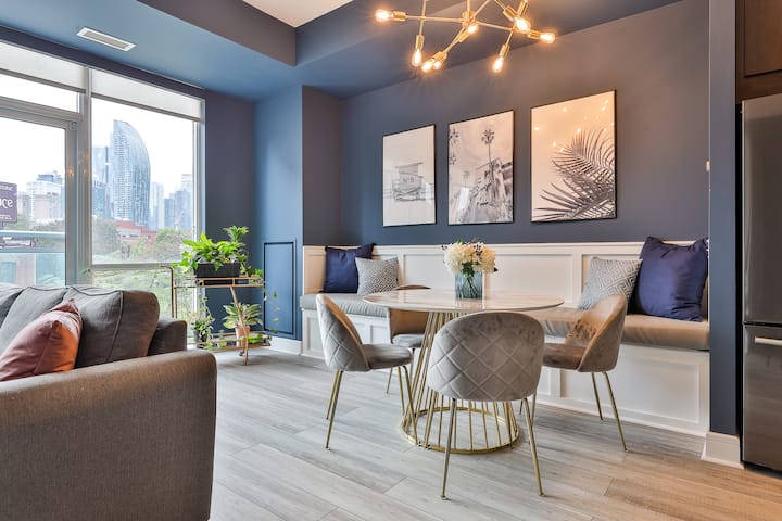 Luxury Downtown Condo - 3 Beds - Toronto