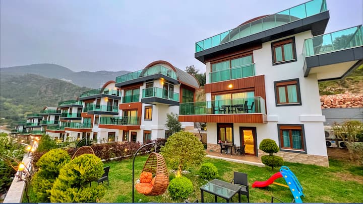 Oba Vacation Rentals with a Pool - Antalya, Türkiye | Airbnb