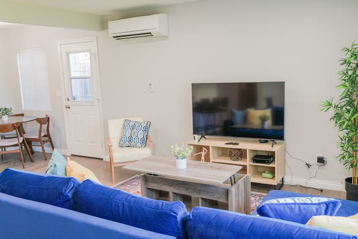 Orange Street Cozy Home - Riverside