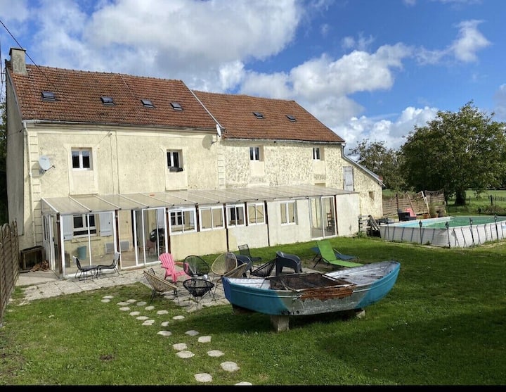 Maison Pour Faire La Fête - La Ferté-Gaucher