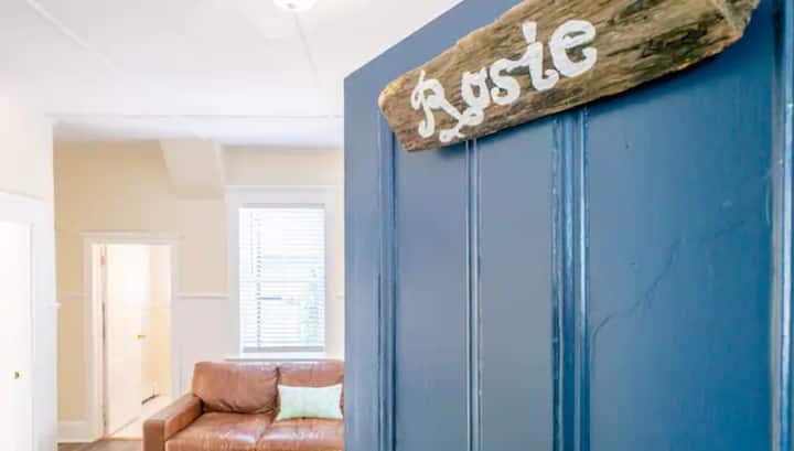 'Rosie' In Downtown 5 Bed - Newport, RI