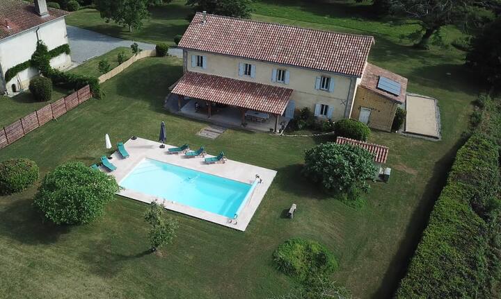 Suite Fleurs 2 Pers, Piscine & Spa - Haute-Garonne