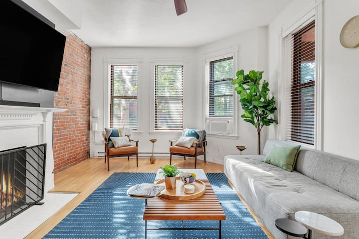 Beautifully Renovated 1br On A Historic Street - Springfield, MA