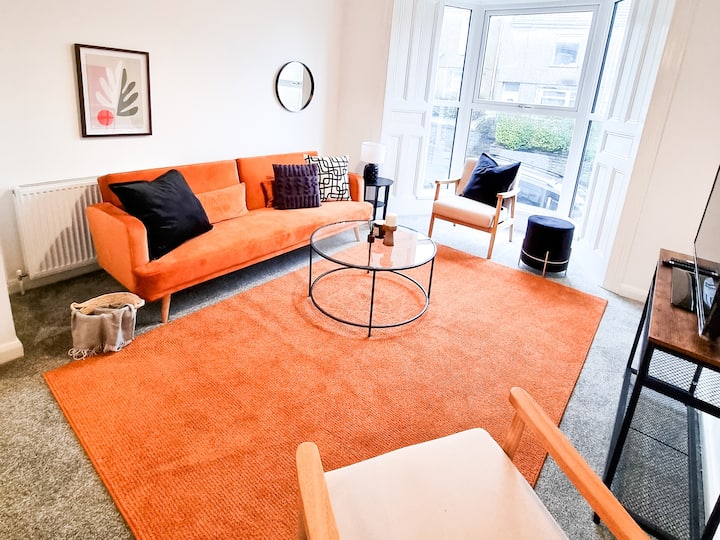 Spacious 3 Bed Home In The Heart Of Swansea - Swansea