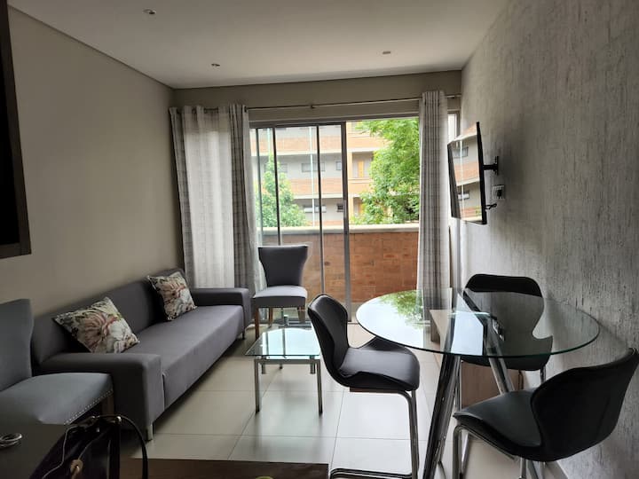 Modern 2-bed Apartment In Brooklyn. - Pretoria