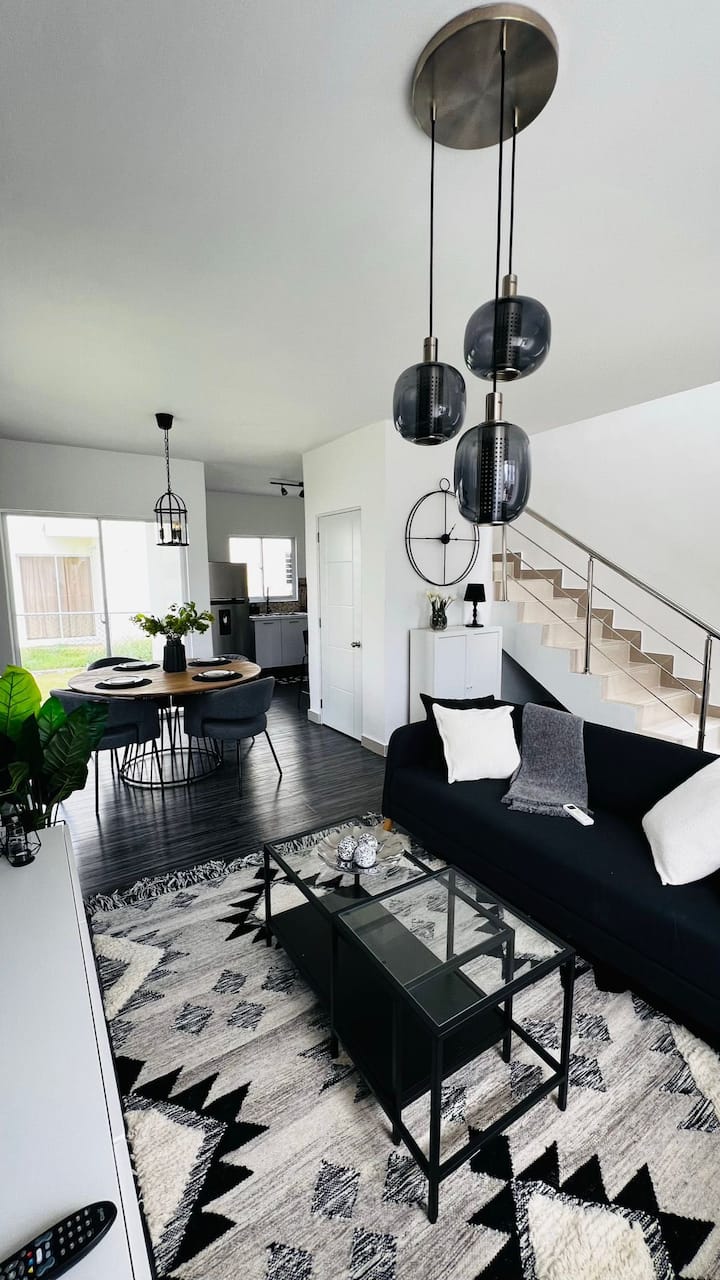 Cozy 2-br W/ Wifi & Parking In Ciudad Del Sol - Punta Cana