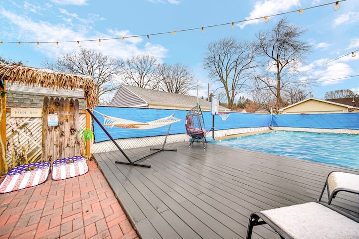 Vip! 4bd 5 Min To Lake, W Pool Heater. - Michigan City, IN