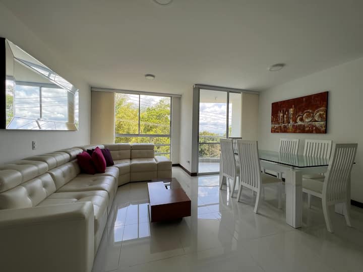 Super Apartamento En Club Residencial - Pereira, Colombia