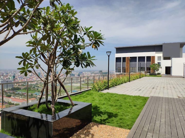 The Highest 2brm Apartment In Pp - Phnom Penh