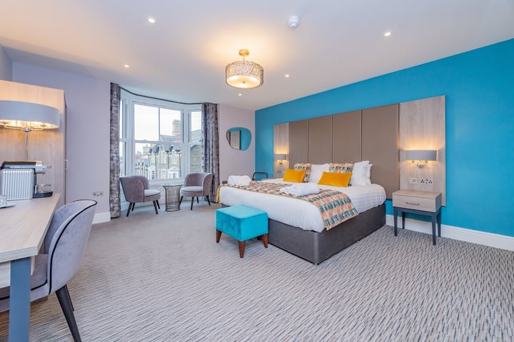 Townhouse No.1 Y Prom | The Prom - Aberystwyth