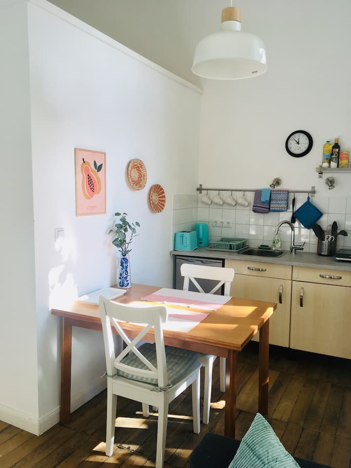 Helle Wohnung Mit Doppelbett - Berlin