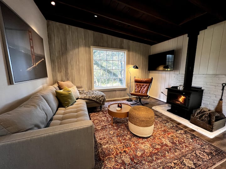 Rustic Cottage Charm - Healdsburg, CA