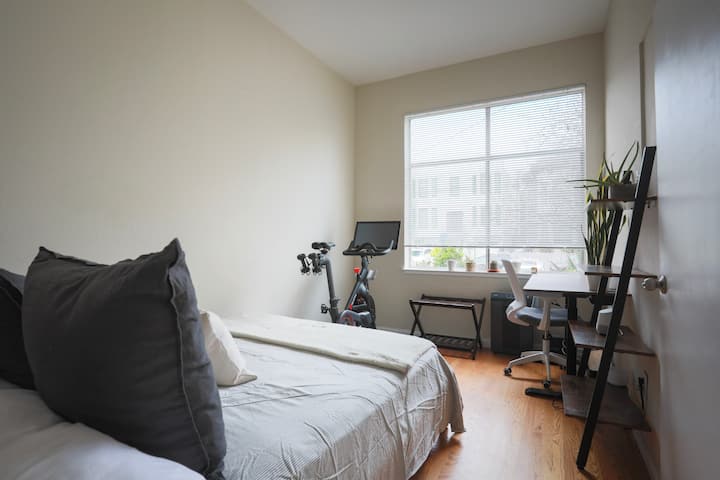 2br Apt In Mission Walkable To Bart & Muni - San Francisco, CA