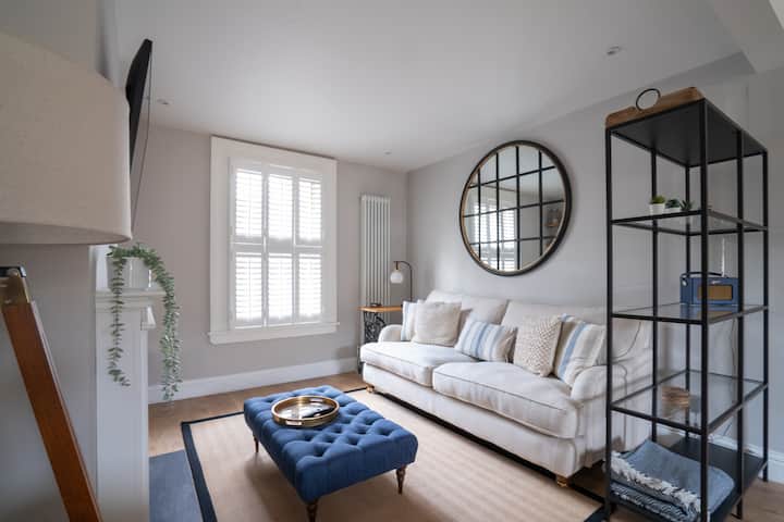 Central Victorian Terraced House | Patio Garden - Winchcombe