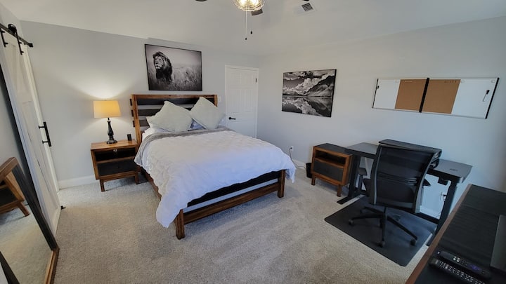 Private Deluxe Guest Suite - Fort Worth, TX