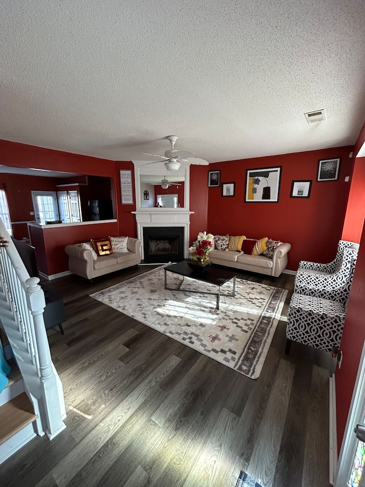 Spotless 2-bedroom Townhouse - Lithonia, GA