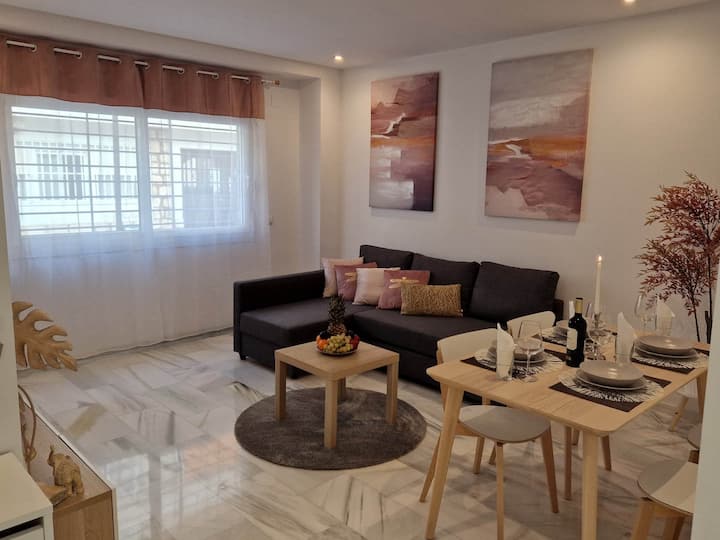 Cozy One Bedroom Apartment With Patio - Fuengirola